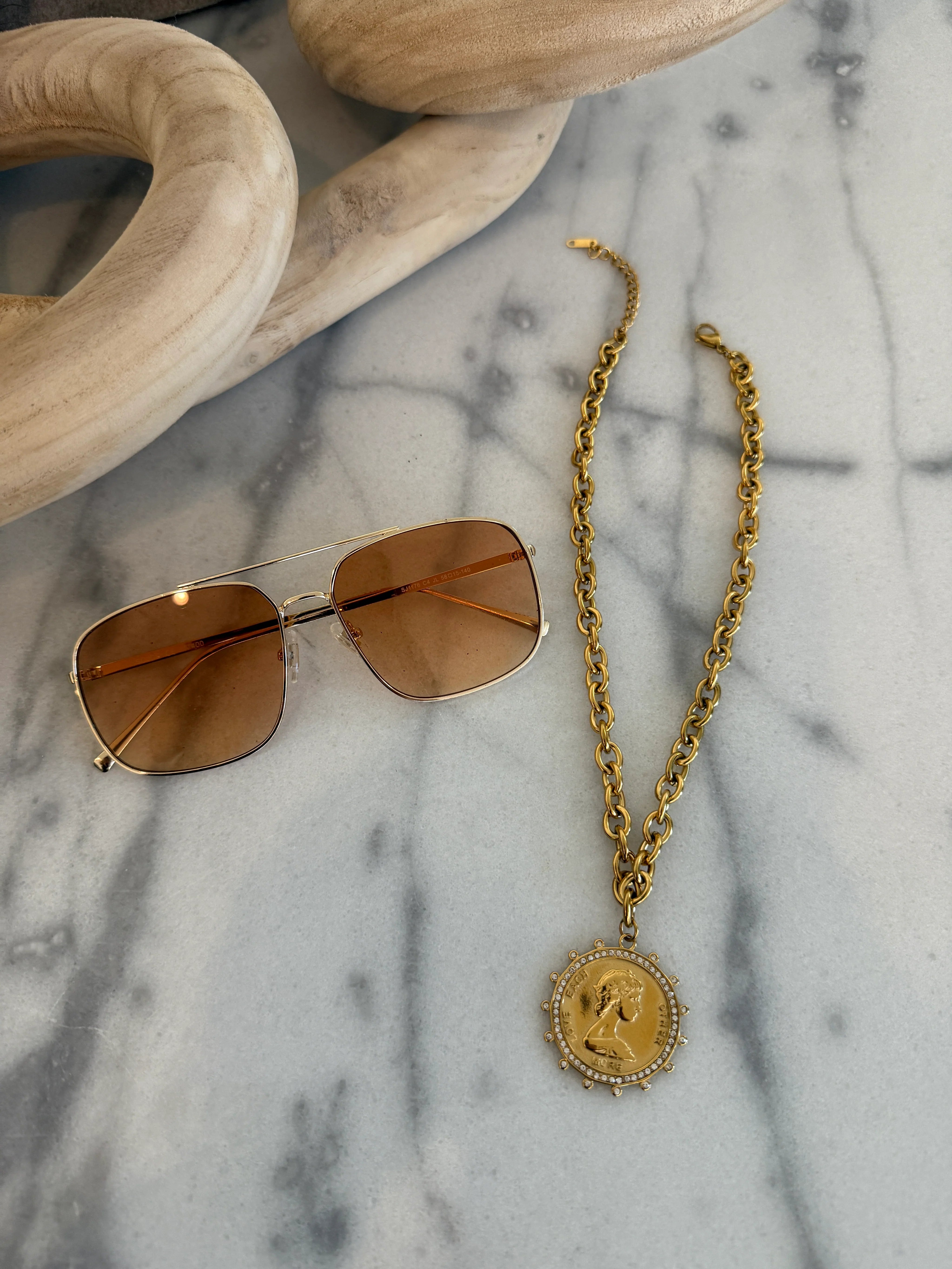 Short Coin Necklace – The Vintage Belle